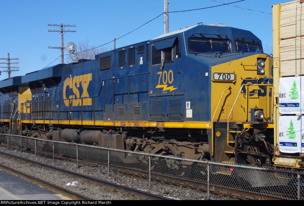 CSX 700